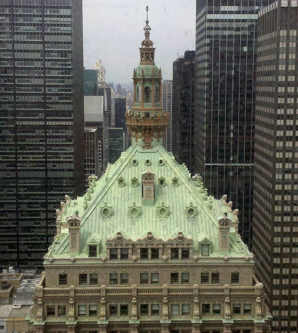 The History Of The Helmsley Building - CitySignal