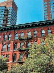 Hell's Kitchen NYC Guide: The Vibrant and Busy Neighborhood - CitySignal